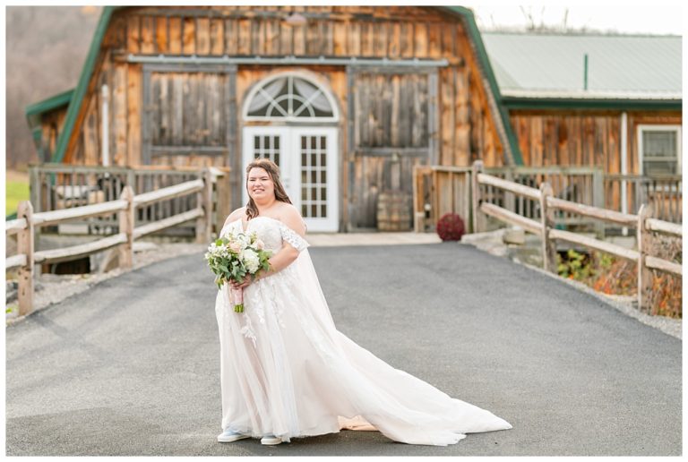 Wolf Oak Acres Wedding | Gabby and Joe